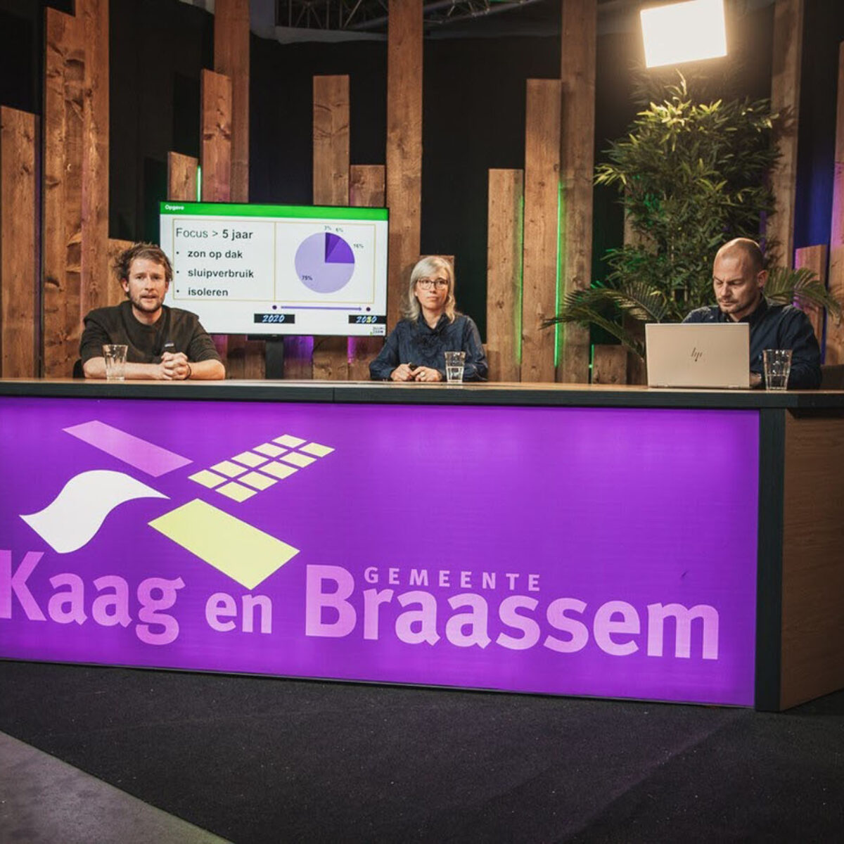 Doorgedraaid | Studio tafel huren voor een TV of online uitzending?